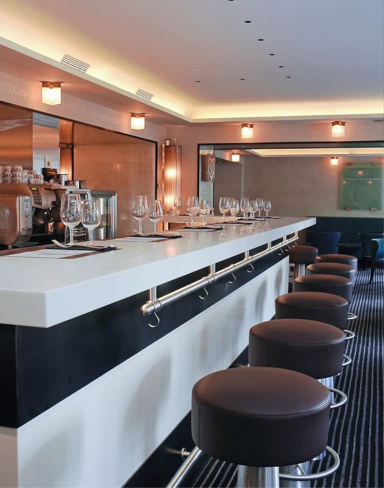 CREA DIFFUSION, spécialiste et transformateur Corian