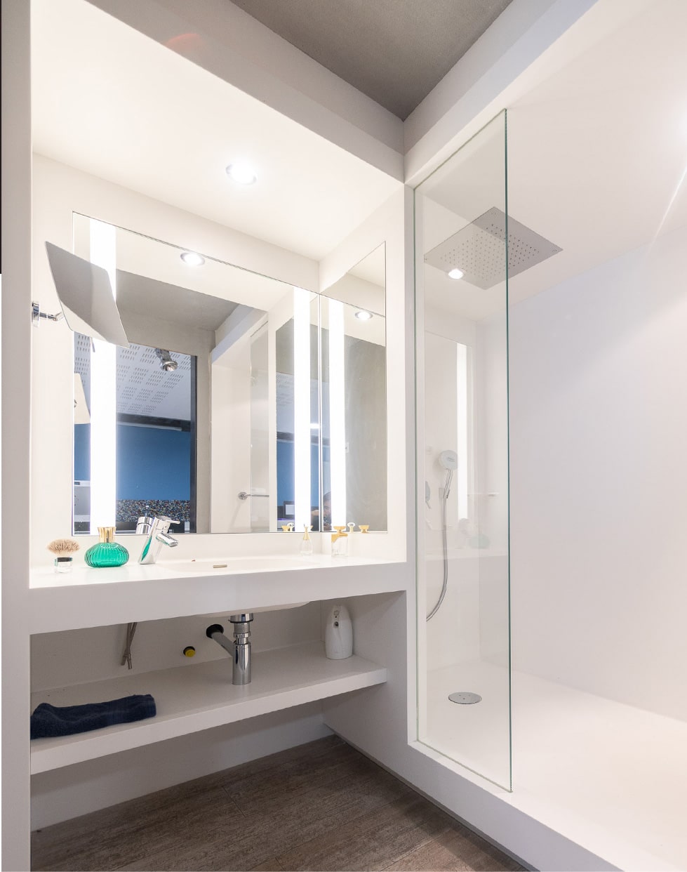 CREA DIFFUSION, spécialiste et transformateur Corian