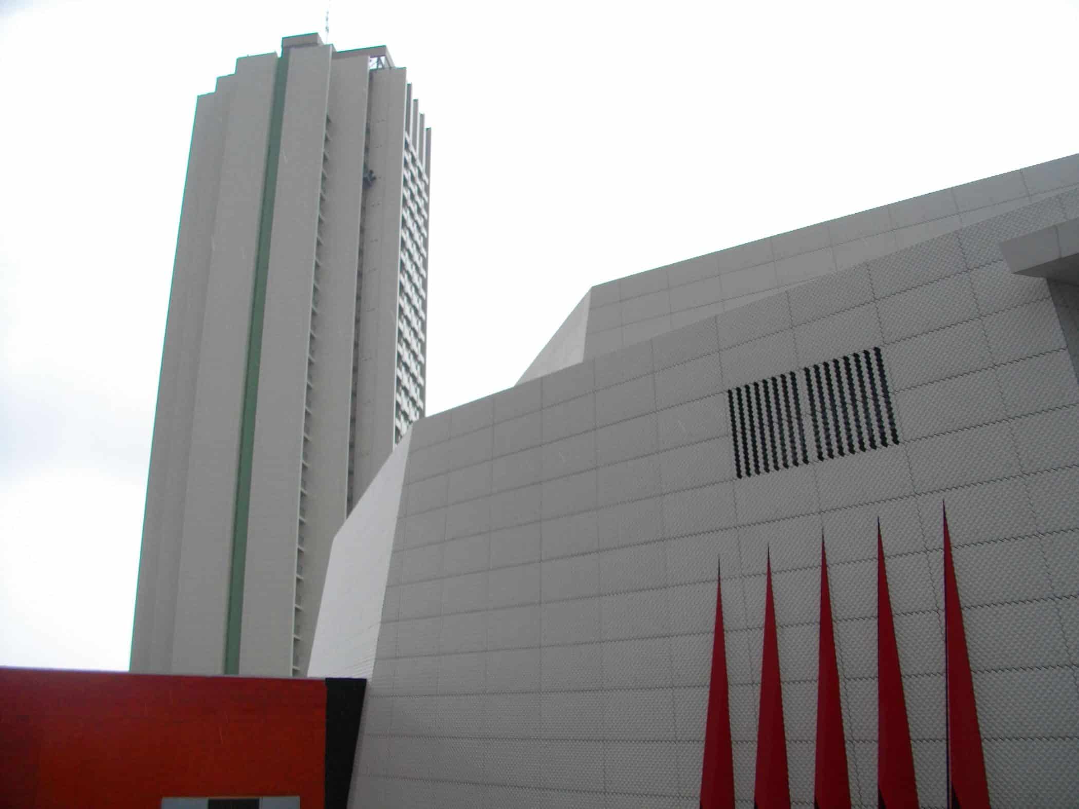 Tower Hotel Ivoire - CREA-DIFFUSION